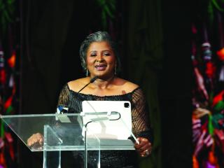 Geingos speakes on next decade | Confidente